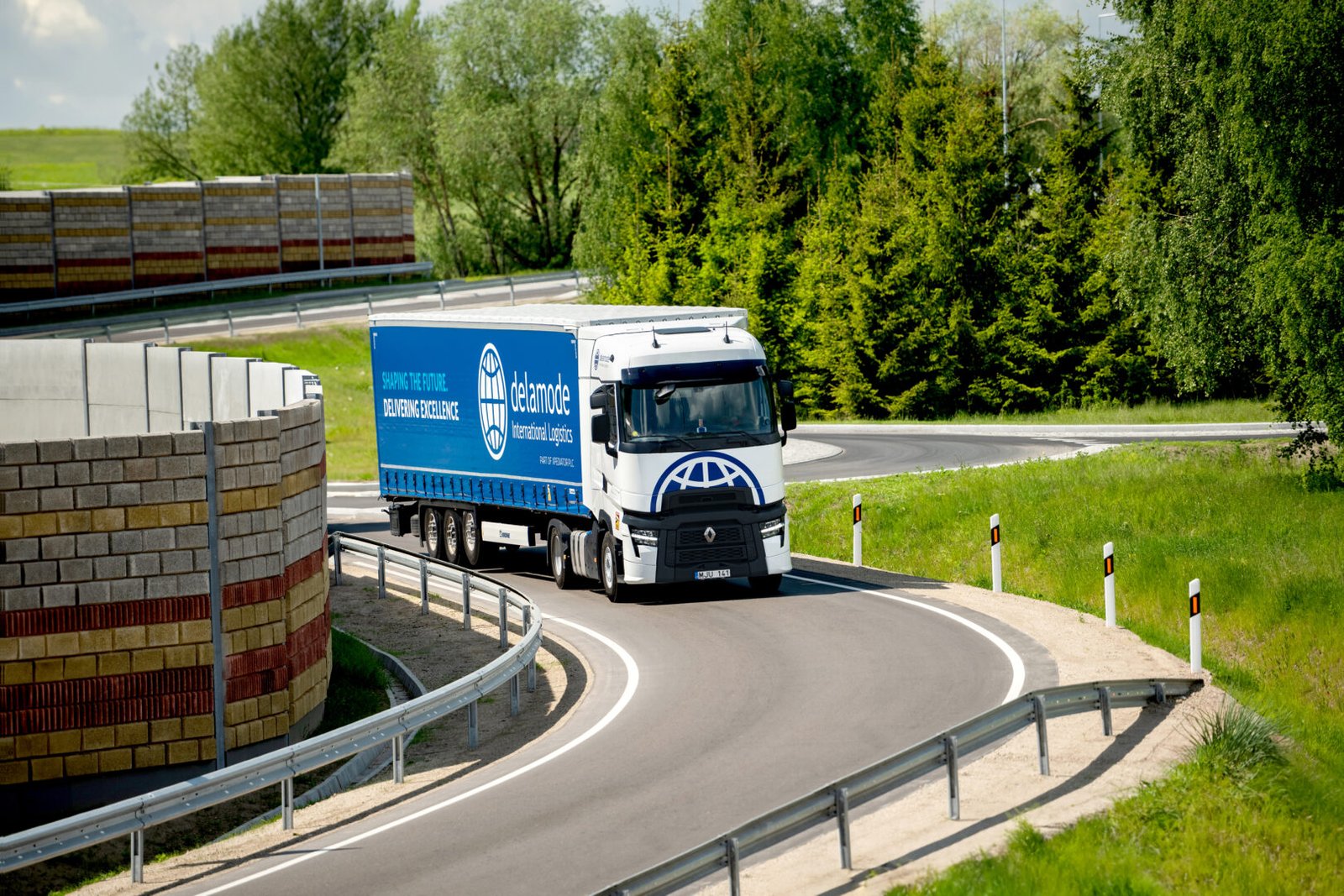 Delamode Trucking Ltd